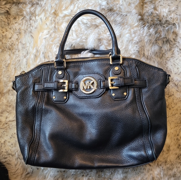 Michael Kors | Bags | Mk Pebble Black Satchel | Poshmark